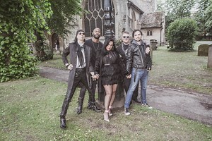 La fuerza y energía de Indya