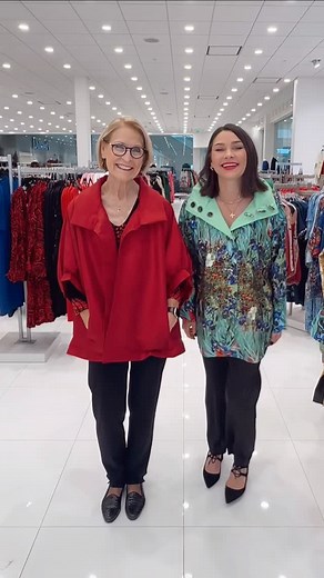 Oopera jackets — reversible, wearable art, and the perfect gift. 🎁✨ #oopera #ooperaartwear #wearableart #reversiblejacket #boutiquefinds #holidaygiftsideas #shopthegiftsolution #giftsolutionboutique #austintxshopping #fashionboutique #giftideasforher #holidaystyle #boutiquestyle #newarrivals #shoplocalaustin #travel | The Gift Solution