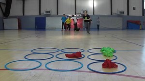 42K views · 428 reactions | #Idées_EPS Après le jeu du mastermind en EPS lors d’une précédente publication voici le jeu du morpion. Un échauffement sympa pour faire monter le cardio bien moins ennuyant que des tours de terrain. | Professeurs des écoles | Facebook