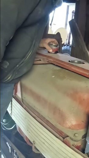 Bone Dry! When the Farmall 460 Runs Out of Gas