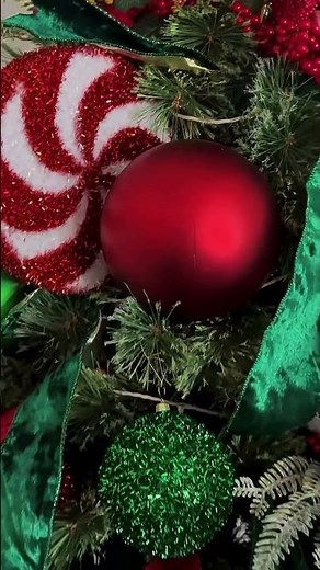 BIGO LIVE - Merry Christmas 🎄. Greetings, football Dino 🥰🥰😍😘