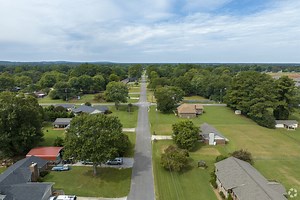 Living in Meridianville, AL