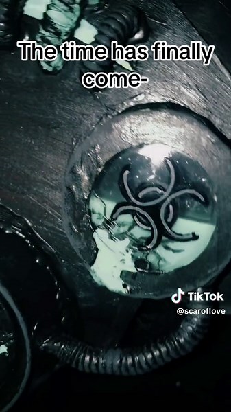 Biohazard Lore: Toxic Dragon Puppet | Scaroflove