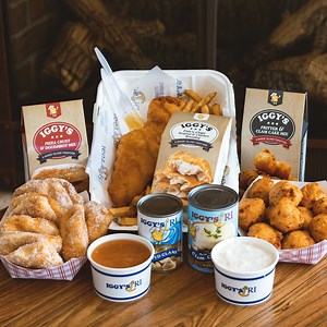 You gotta love it when the end result looks this tasty! 😋 Whip this feast up at home with Iggy’s “Shore Thing Kit”, complete with Doughboy Mix, Clam Cake Mix, Fish’n Chips Breading, plus a can of our famous New England Chowder and Chopped Clams! 🦪 Ship our “Shore Thing Kit” nationwide through the link in our bio, it’s a shore thing you’ll love every bite! 😉 📲: https://bit.ly/3Rqprfc 𝙄𝙜𝙜𝙮'𝙨 𝘿𝙤𝙪𝙜𝙝𝙗𝙤𝙮𝙨 & 𝘾𝙝𝙤𝙬𝙙𝙚𝙧 𝙃𝙤𝙪𝙨𝙚 📍889 Oakland Beach Ave #9616, Warwick RI 📍1151 Po