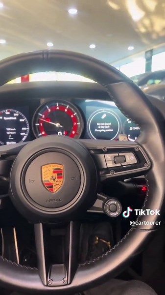 2020 Porsche 911 Carrera Cabriolet Features and Specs