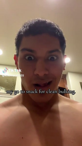 Peanut Butter and Honey: The Perfect Clean Bulk Snack