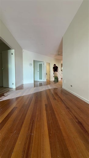 No more orange floors 💪🏻#flooring #sandingandrefinishing #timberrestoration #melbourne #morningtonpeninsula