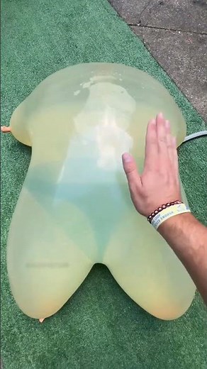 Filling the bladder with water