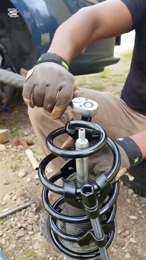 How to Compress a Spring at Home Using spring Compressor. DIY & Safety Tips