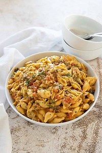 339K views · 35 reactions | Instant Pot Creamy Italian Mac & Cheese is loaded with cheesy noodles, sundried tomatoes, and sausage! This is one ultimate comforting dish that everyone will love. Full Recipe: https://thesaltymarshmallow.com/instant-pot-creamy-italian-mac-cheese/ | The Salty Marshmallow | Facebook