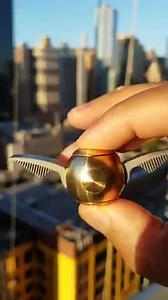 This golden snitch fidget spinner is every Harry Potter fan's dream... 👌 Follow http://instagram.com/damnepic for more spinner videos | Brilliantly