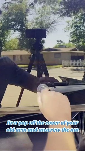 Jeep JL/JLU: How-to Replace Rear Windshield Wiper Arm #JeepJL #diy #automobile #jeepoverland