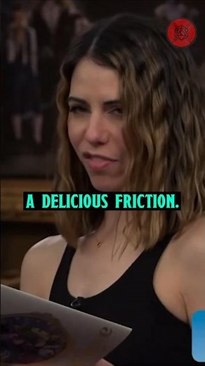 Laura Gets TOO SPICY Reading Tusk Love As Jester! #criticalrole #laurabailey