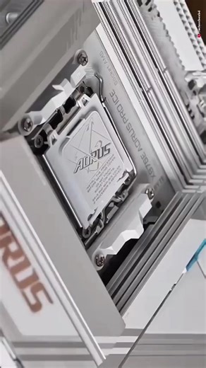 Dive into the details of this stunning custom liquid-cooled PC! Featuring a transparent chassis and vibrant pink coolant, this build is designed for both extreme performance and striking aesthetics. Every component meticulously chosen to create a truly unique gaming or workstation experience. What do you think of the custom loop? #PCBuild #CustomPC #LiquidCooling #GamingSetup #TechEnthusiast #watercooledchiller | The superhero