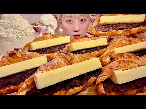 ASMR Butter Croissant with Red Bean Paste【English subtitles】【Mukbang/ Eating Sounds】