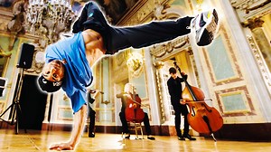 18K views · 544 reactions | Break beats & classical music together on one track?  What a remix  Makin' moves & makin' music  Gotta love it when artists come together for a creative experience like this!  That classic sound with beats you can break to  Definitely one for the playlist ⏪ Put this track on loop & get to jammin'! ⚡ Need other mixtapes you can train with? Jump here: https://win.gs/3QJa2Wz | Red Bull BC One | Facebook