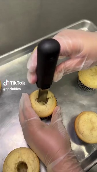 Last Chance to Enjoy Lemon Meringue Cupcakes