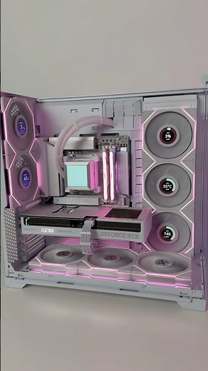 GIGABYTE X870 STEALTH ICE / 5080 AERO / Lian Li Vision Compact build