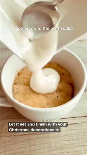 Festive Mug Cake in 1 Minute!