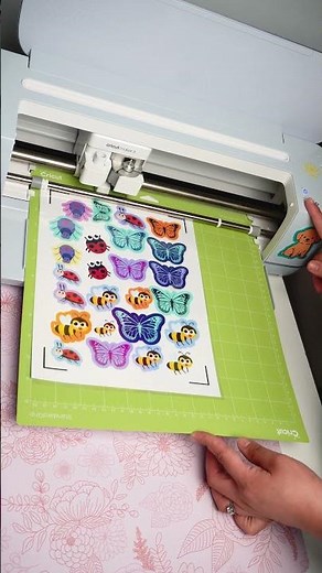 How to make stickers with cricut maker 3