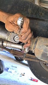 Install the axle coupling shaft. #reels #automotive #mechanic | Kang Mus
