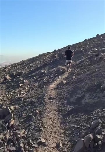 🏔️🏃🏿‍♂️‍➡️🫶🏽 #chile🇨🇱 #desiertodeatacama #antofagasta🇨🇱 #norte #entrena #carrerasenmontaña #trail