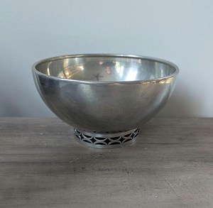 Vintage Silver Pedestal Bowl / Colonial Pewter by Boardman 7" - Etsy