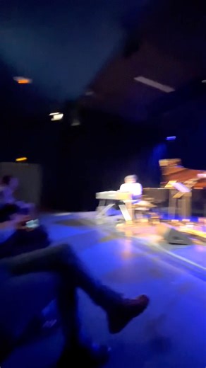 30/01:Partage /plaisir de l’ hommage au grand trompettiste Américain 🇺🇸Miles Davis d’Airelle Besson(🎺) & de Benjamin Moussay(🎹)👌👍👏🏾 Ici vous reconnaîtrez la reprise par Miles Davis de Human Nature ( Michael Jackson) et Time after time( Cyndi Lauper) en 1983 et 1985. Miles Davis aurait eu 100 🕯️🎂en 2026 | Guigui Prak