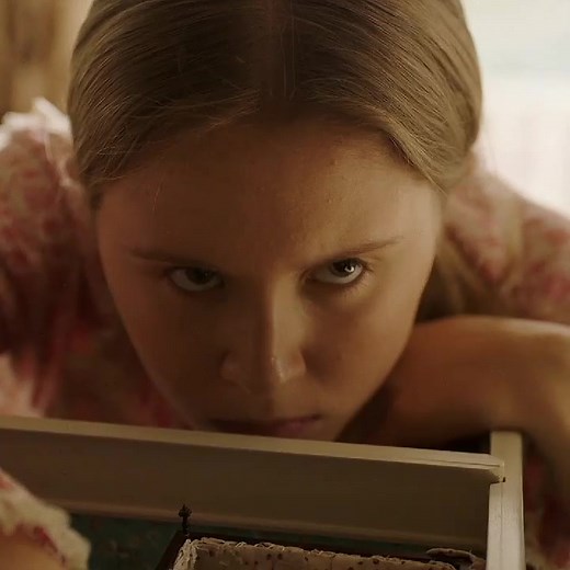 Amma Crellin Roller Skates Edit