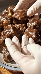 3 Minute Fudge Christmas Crock Pot Candy- Don't LOSE this Recipe INGREDIENTS 1 can of sweetened condensed milk 3 cups semi-sweet chocolate chips 1 teaspoon vanilla extract Must express something to keep getting my recipes.... Thank you. Recipe in c.o.m.m.e.n.t | Tasty American Kitchen