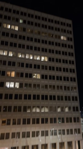🔝🏢 #rooftop #topeka #Kansas #sightseeing #parkinggarage #downtown #nightwalk #buildings #heights