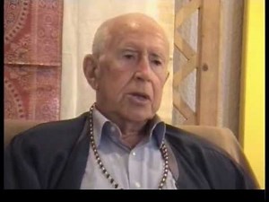 Arnaud Desjardins talks about his experiences with Ma Anandamayi