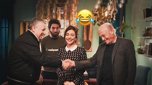 القعدة مع أهلك بتصير غير لما تقريلن افكارن💥🤣 #أقوى_مشاهد #كراميل #ماغي_بوغصن #ظافر_العابدين #كارمن_لبس #بيار_داغر لمشاهدة مسلسل كراميل كاملاً:https://bit.ly/3QNkjzj | Eagle Films Production