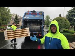 Allied Waste Mack LE Mcneilus Rear Loader Garbage Truck On Bulk