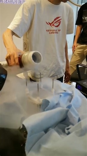 💥The thrill of the chase. Step into the overclocking arena! 🥳 Our #ROGMaximus Z890 Apex just obliterated records, attaining first place for CPU #Overclocking at 7488.8 MHz. Learn more: 👉🏼https://rog.gg/Z890Apex-overclock 👉🏼https://rog.gg/z890-apex | ASUS Republic of Gamers