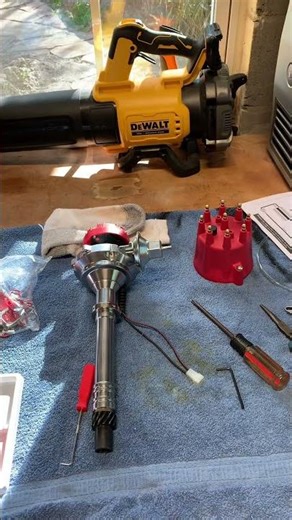 Setting up your cars distributor click the video link on video to see full video.￼