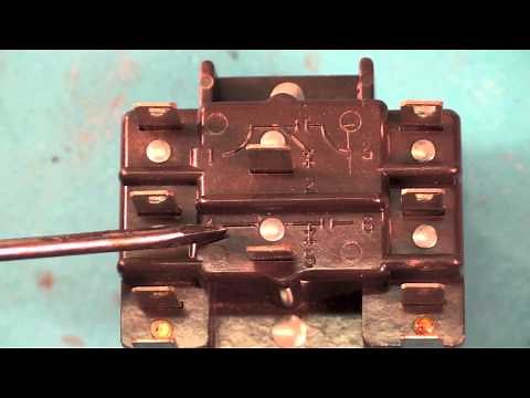 How the single pole double throw sw works at the relay