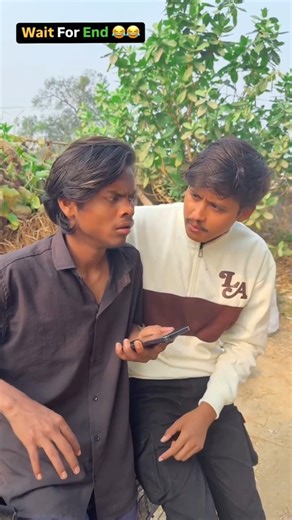 Introducing the "VitaWear SmartBand," a next-generation wearable gadget🔰