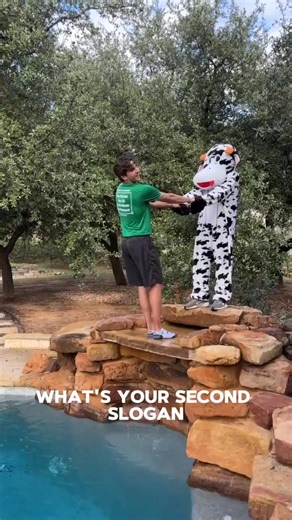 Going the extra moo-le is kind of our thing. Pop quiz? Pool toss? Whatever it takes to keep our herd (and our customers) happy. 🐮😂 | Square Cow Movers