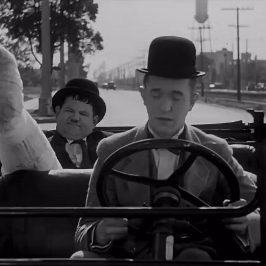 Laurel and Hardy in ‘County Hospital’ #fblifestyle #model | Pineapple Wife