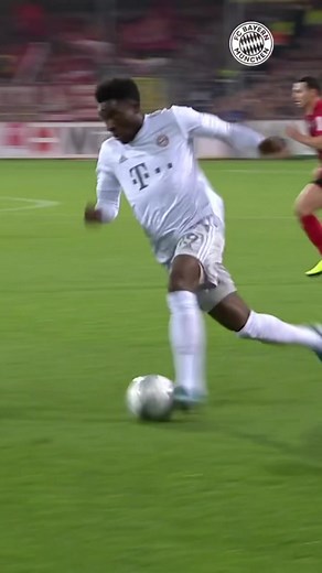 Unbelievable Run by Alphonso Davies 🤯