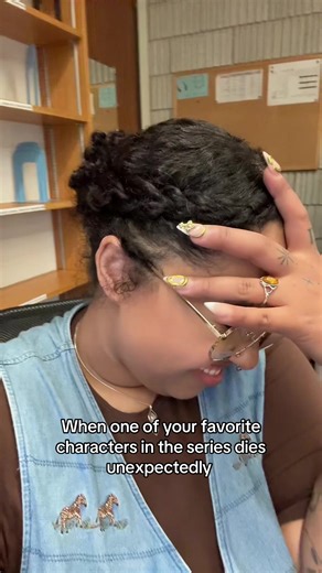 Why would you do this to me??? (Just to “bring him back to life” mind you!) #fyp #booktok