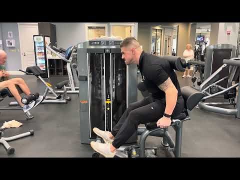 True Low Back Extension Machine