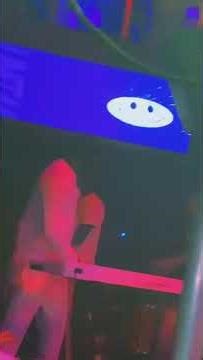 Le meilleur claviste benjamin fallou se défoule devant son patron wally seck au vogue !!!