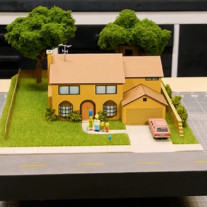 38K views · 128 reactions | Here's how you recreate The Simpsons House! | MetDaan DIY | Facebook