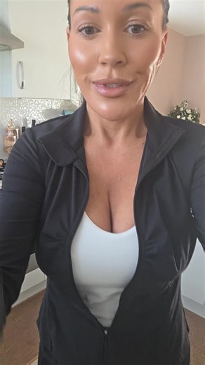 unfortunately the jacket is oit of stock, hopefully back in soon 🙌 #halaraeveryday #activeinhalara #gym #dealdrops