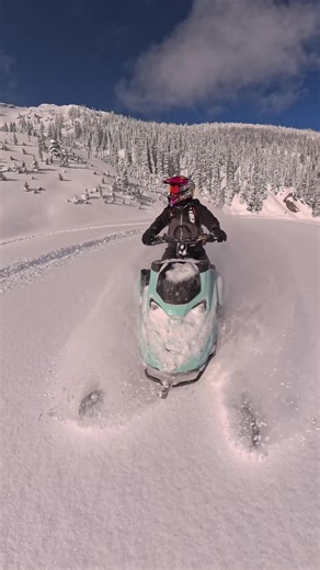 Essential Winter Goods for Snowmobiling Adventures