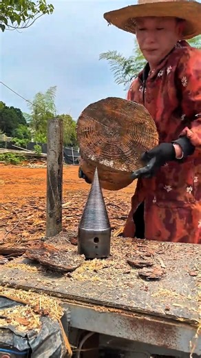 Powerful wood splitting process - Good tools make work easy