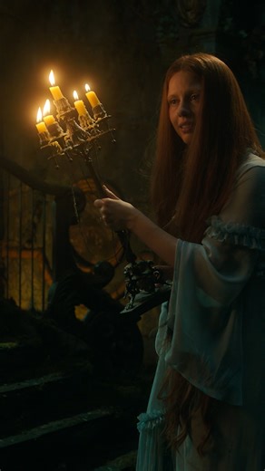 Elizabeth tenía razón cuando le dijo a Víctor Frankenstein: "Solo los monstruos juegan a ser Dios". 🫢 | Netflix