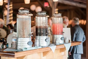 The Most Popular Wedding Cocktail Ideas Right Now